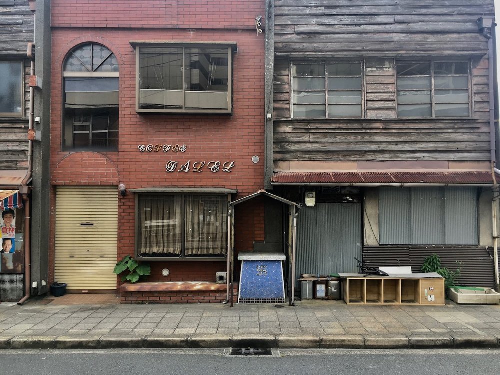 The Wonderful, Useless World of the Hyperart Thomasson — sabukaru
