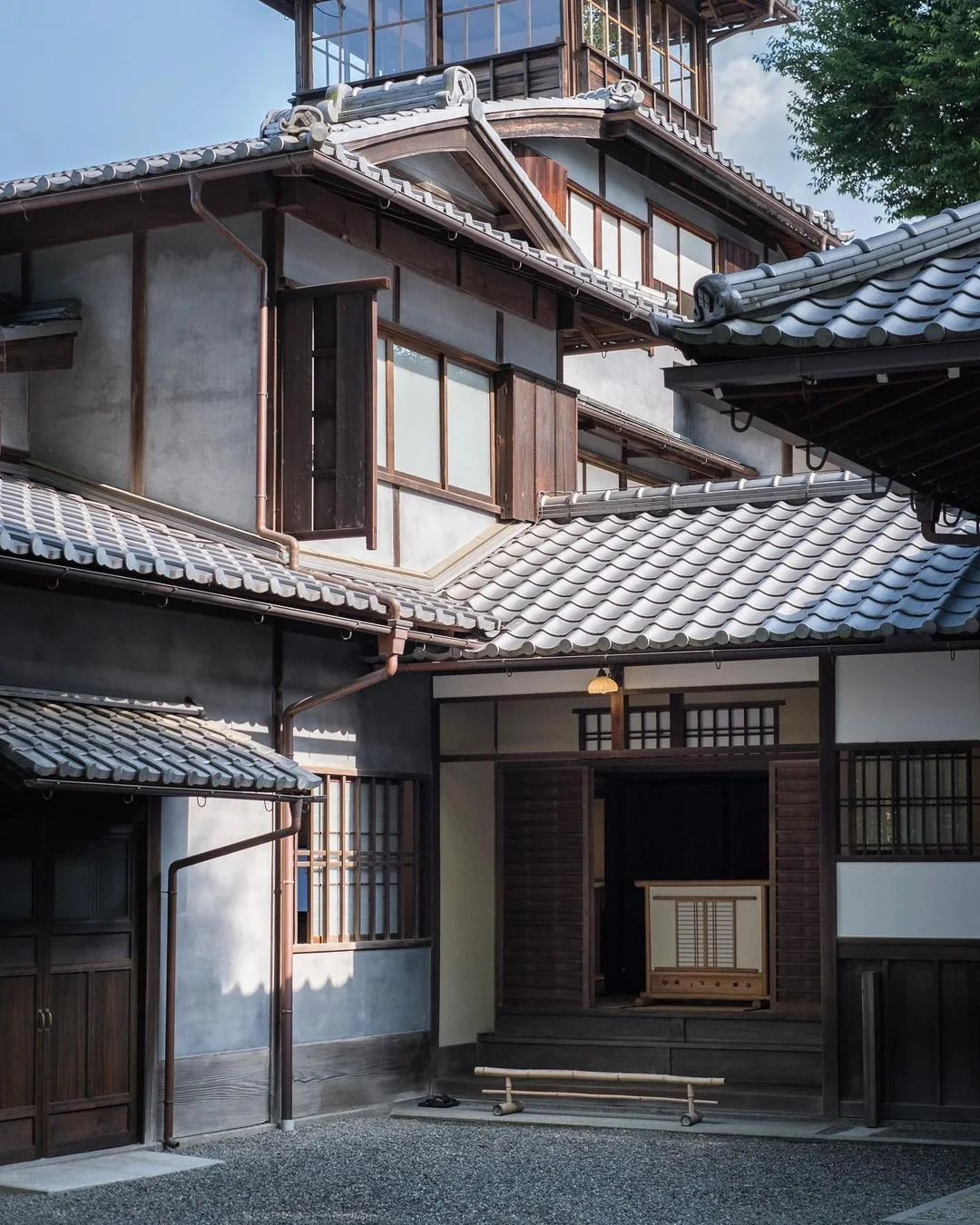 HOW TO LIVE IN TOKYO: INSIDE JAPANS REAL ESTATE MARKET — sabukaru