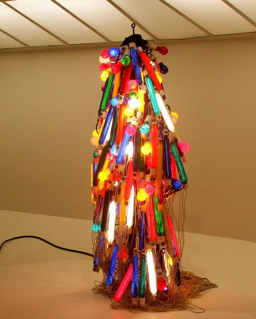 Atsuko Tanaka - An Avant-garde Electric Icon — sabukaru