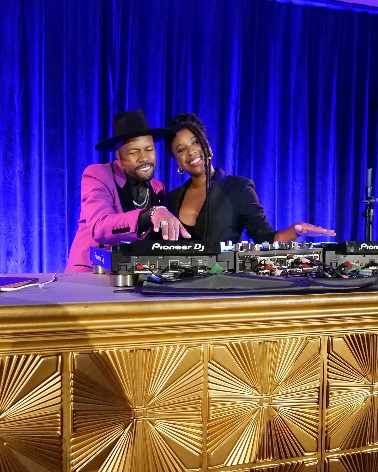 Los Angeles Based Female Dj | Event DJ - DJ Kara