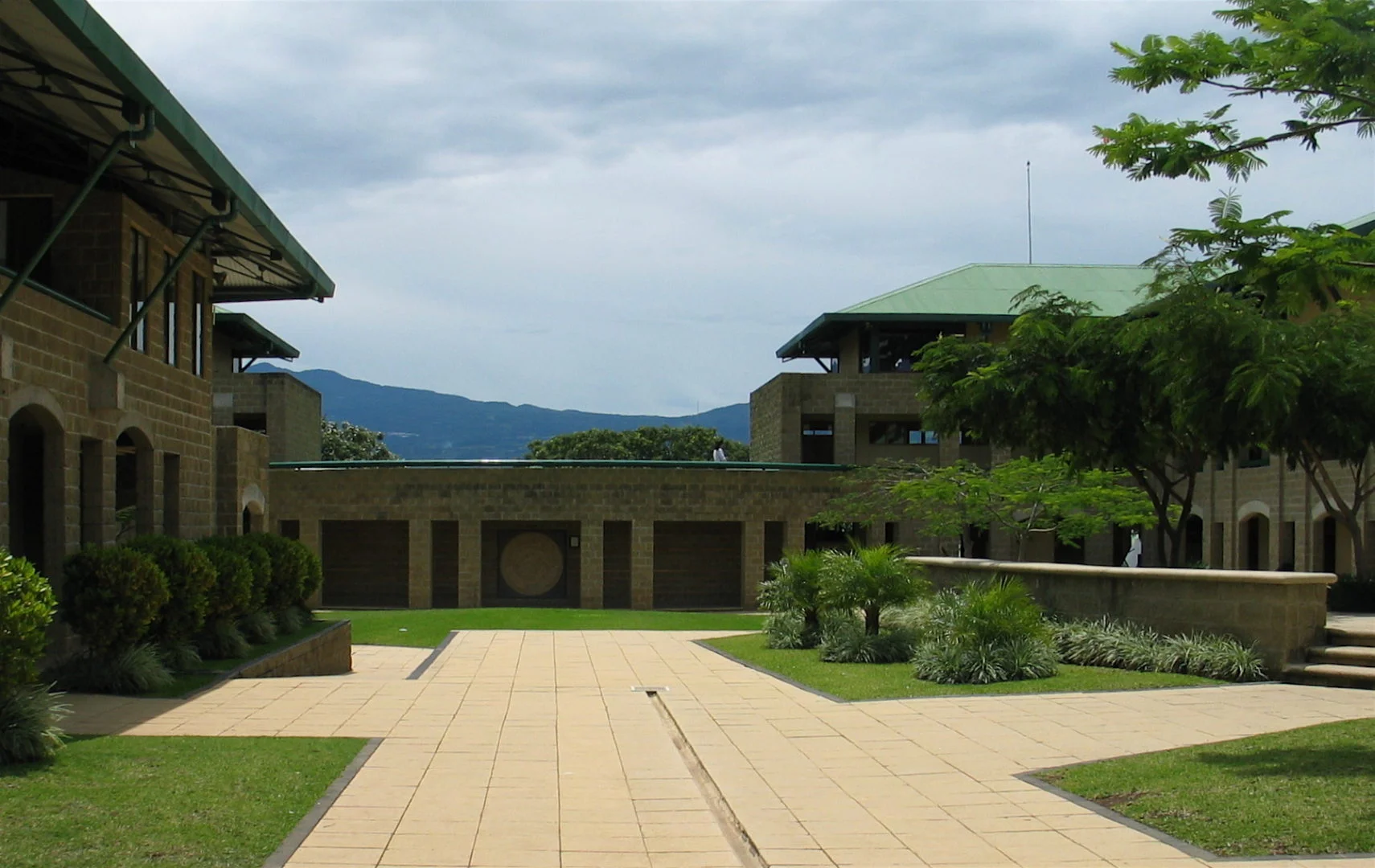 5 Schools for your kids when living in Costa Rica — Villas del Rio