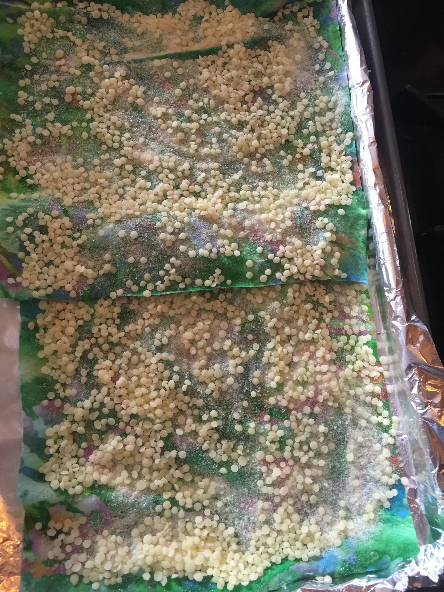 How to Make Reusable Cling Wrap---From Cloth! An Incredible Gift! (Bees ...