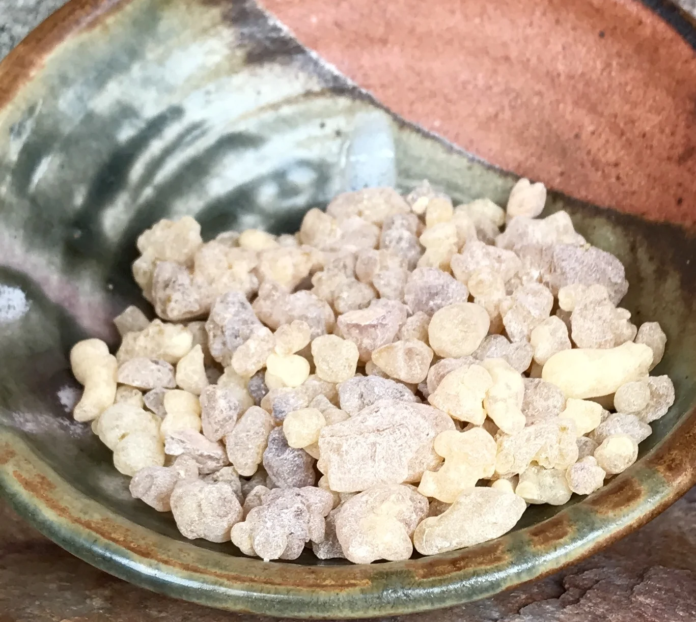 The Complete Guide to Using Frankincense Essential Oil, Benefits, Uses ...