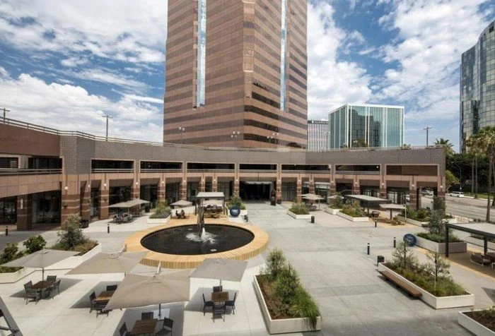 Workspaces Long Beach: Premier Shared Office Space | 24/7 Access