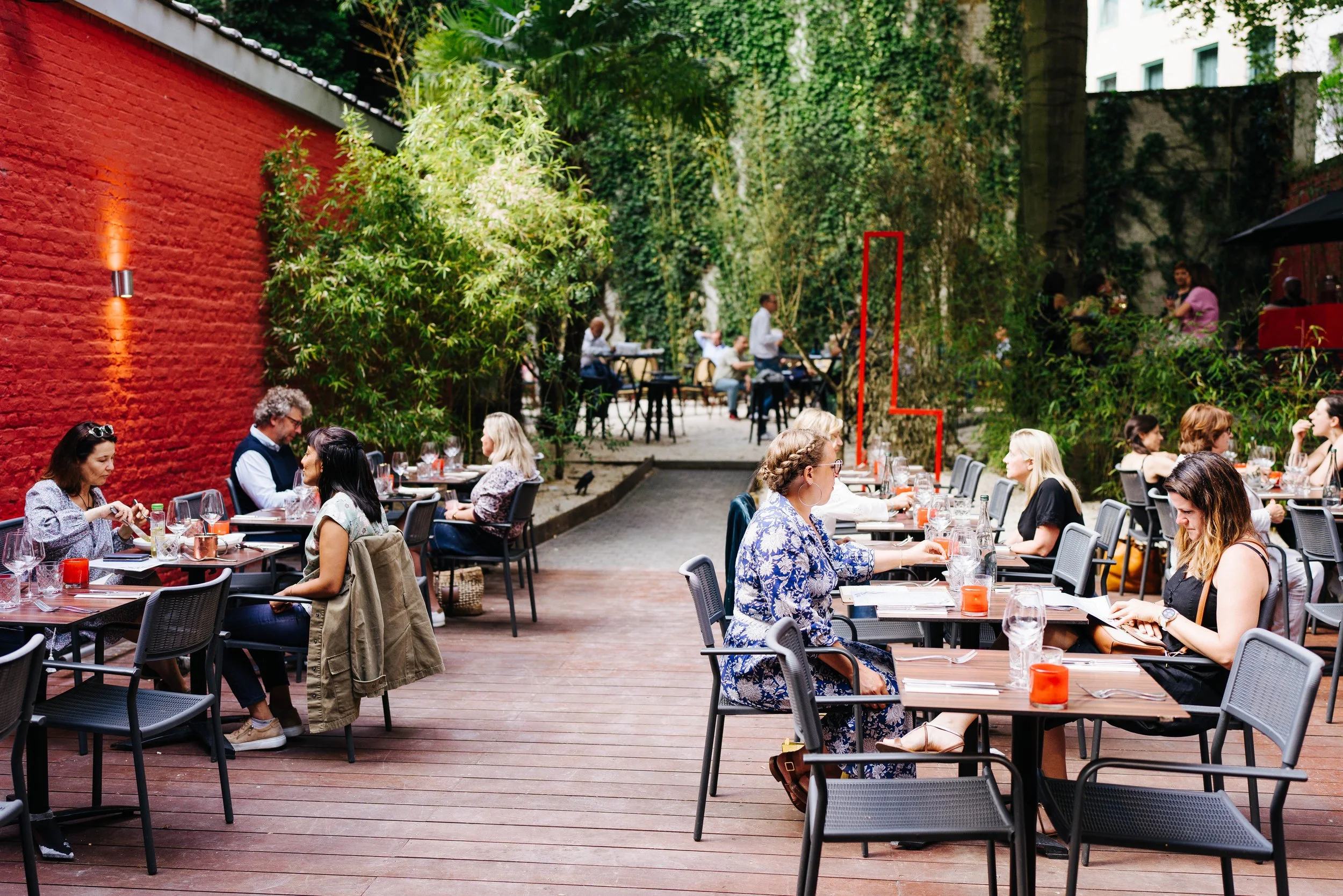 ALICE Restaurant Cocktail Bar