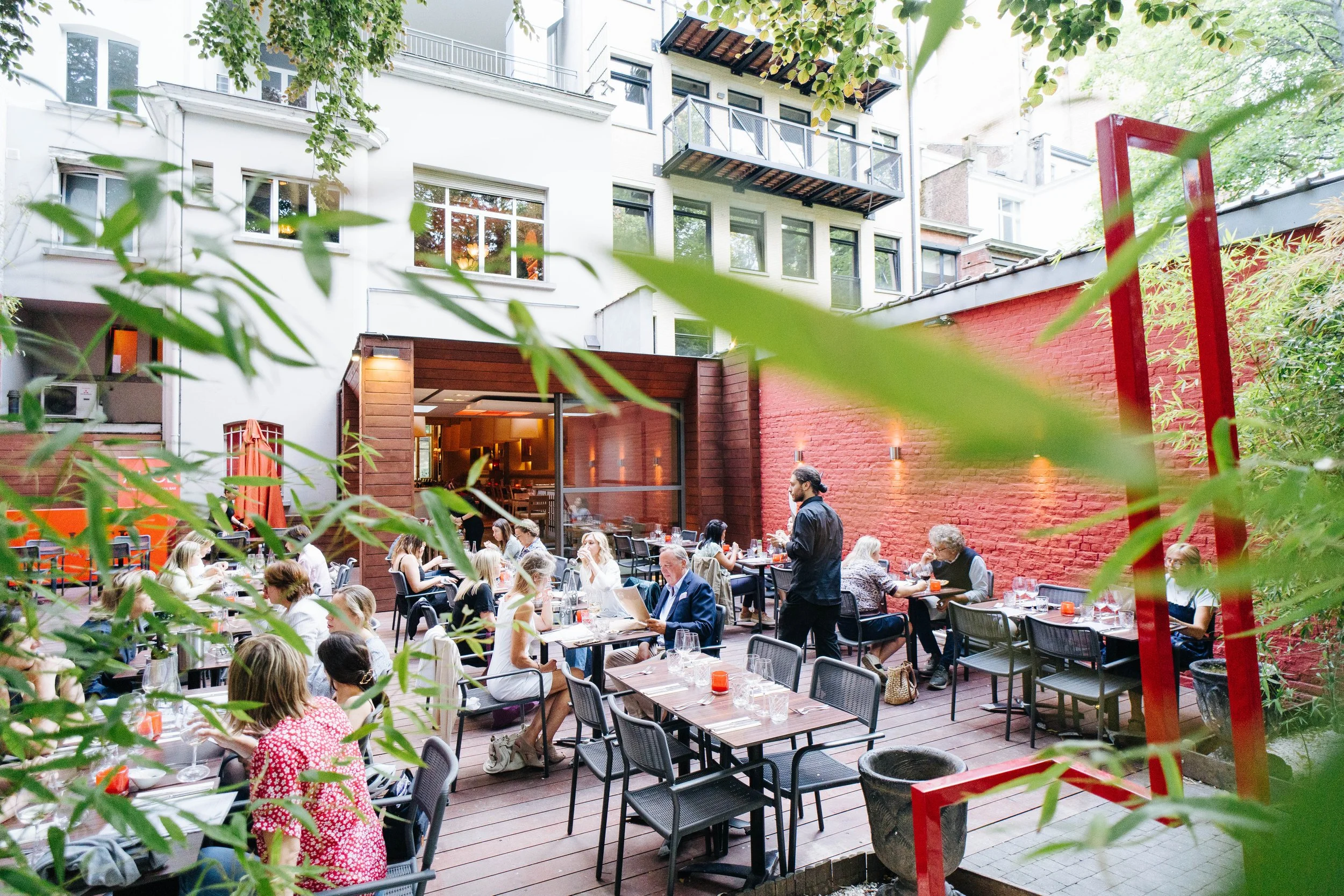 ALICE Restaurant Cocktail Bar