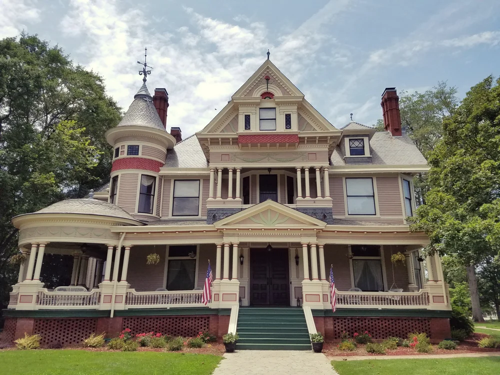 About | The Carmichael House Weddings and Events