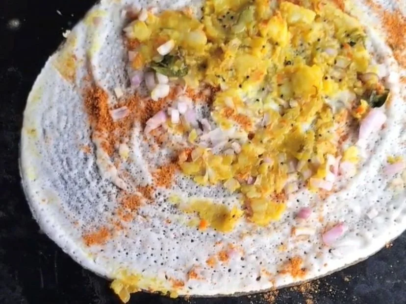 A Guide to Hyderabad's Tiffin Bandis — GOYA