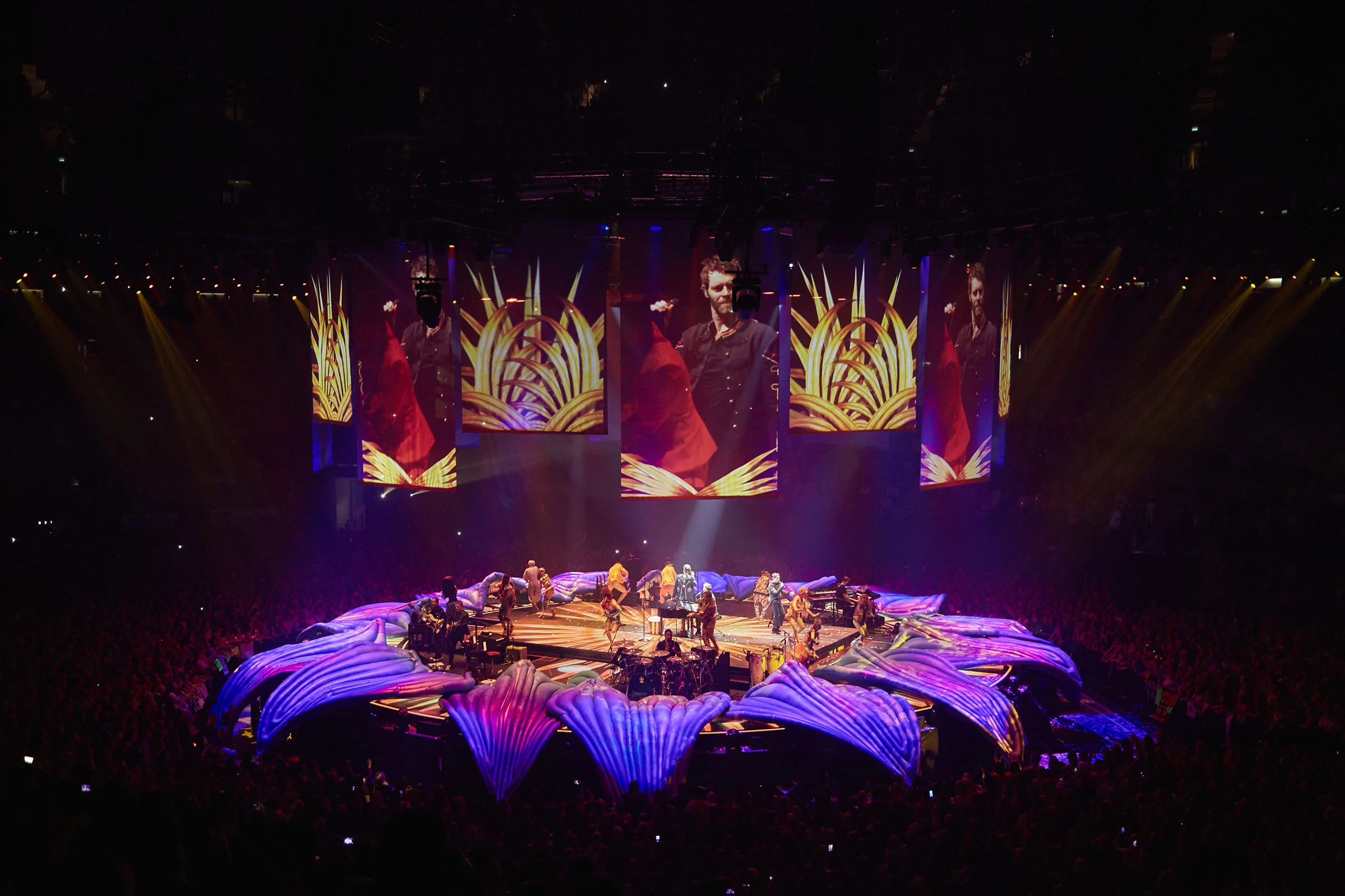 Take That Wonderland Tour — Catherine Woodhouse