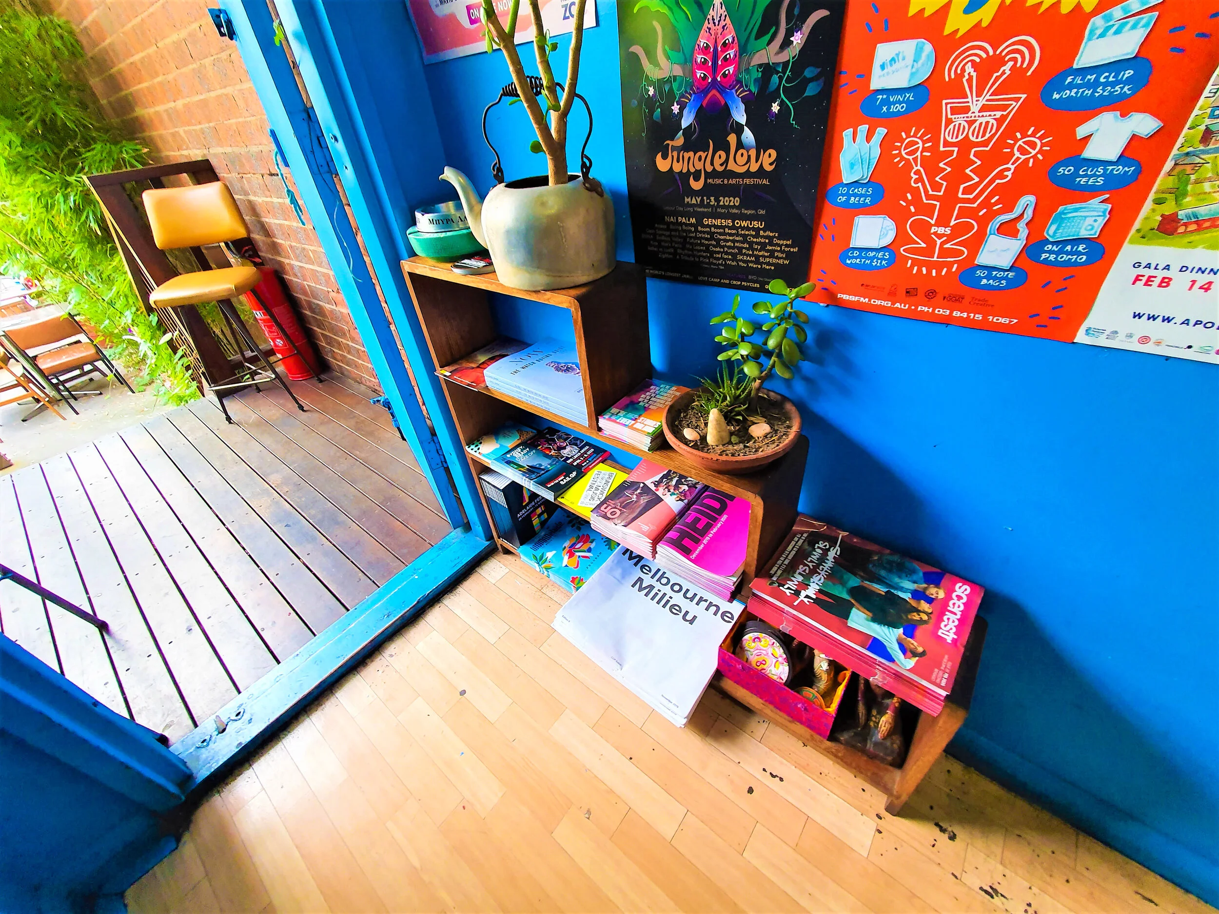 PLAKKIT- Flyers & Brochures