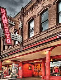 PHOT GALLERY — Pendleton Leather Show