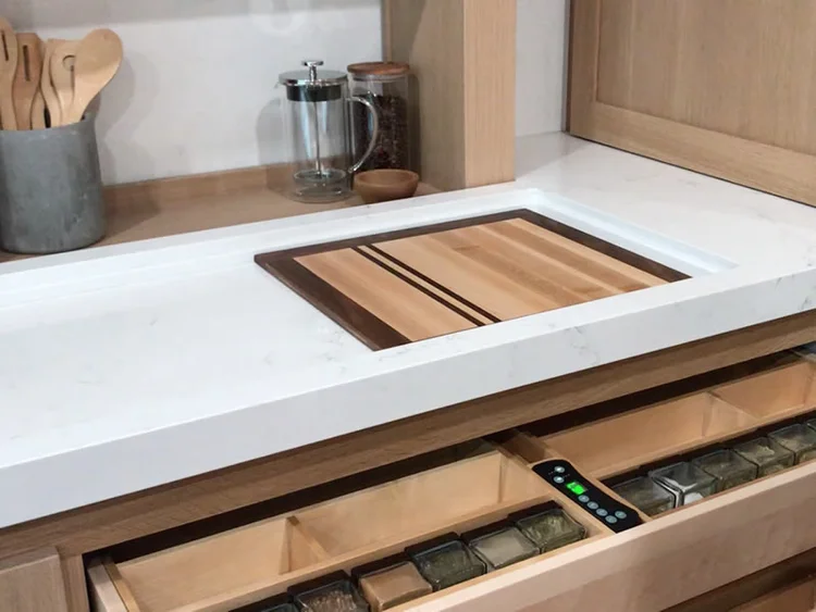 WELLNESS KITCHEN — WHIT