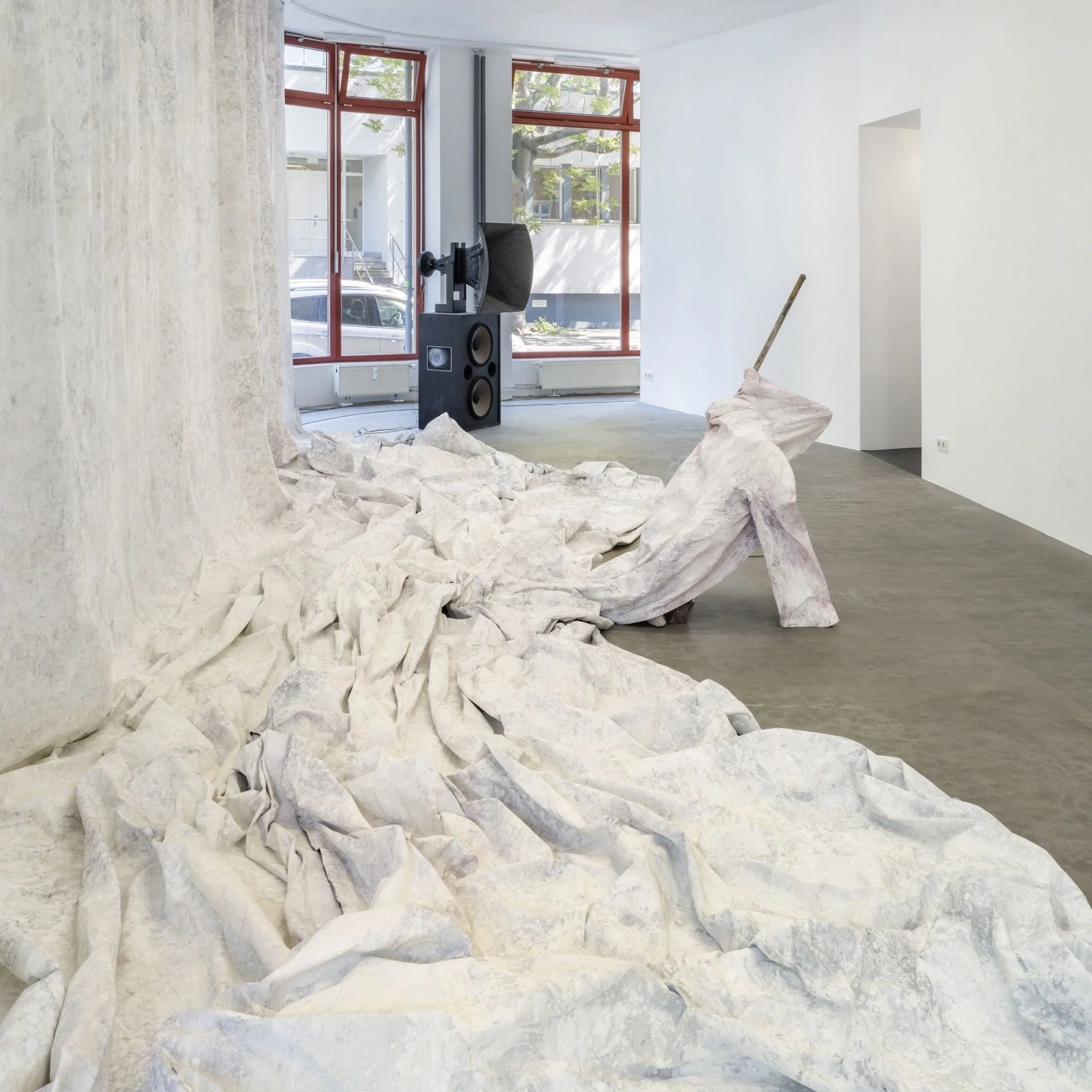 DIRK BELL EN — Contemporary Sound