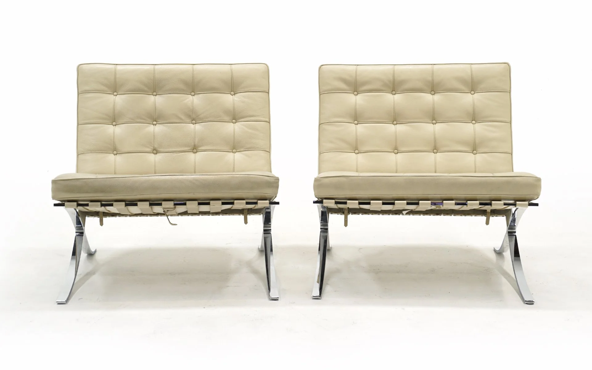 Seating — RETRO INFERNO