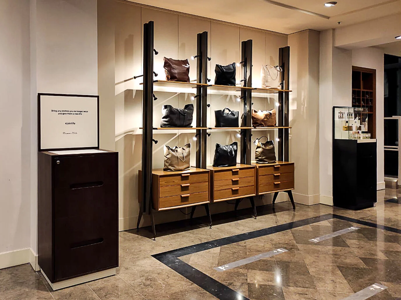 Clothing Collection - takeback — Redress