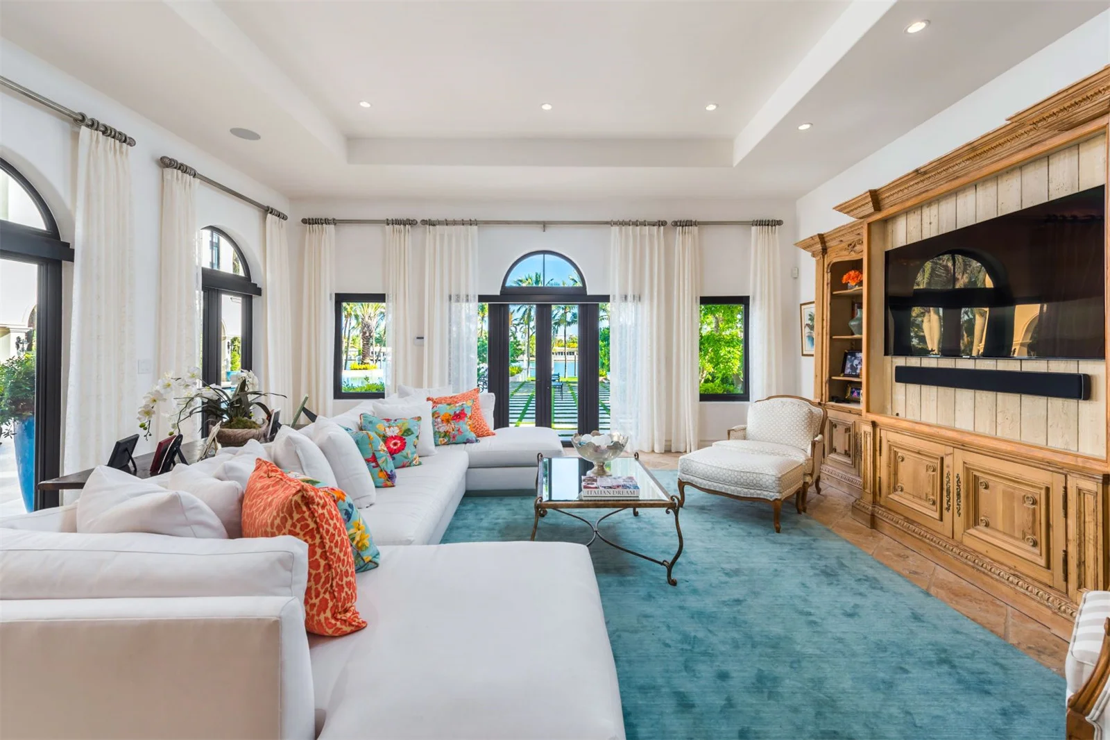 Rick Pitino's "Billionaire Bunker" Estate On Indian Creek Island Hits ...