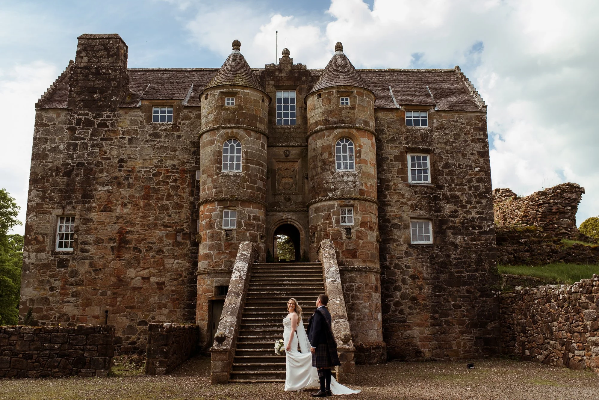 Rowallan Castle | Wedding Photography and Film | Lauren + Scott ...