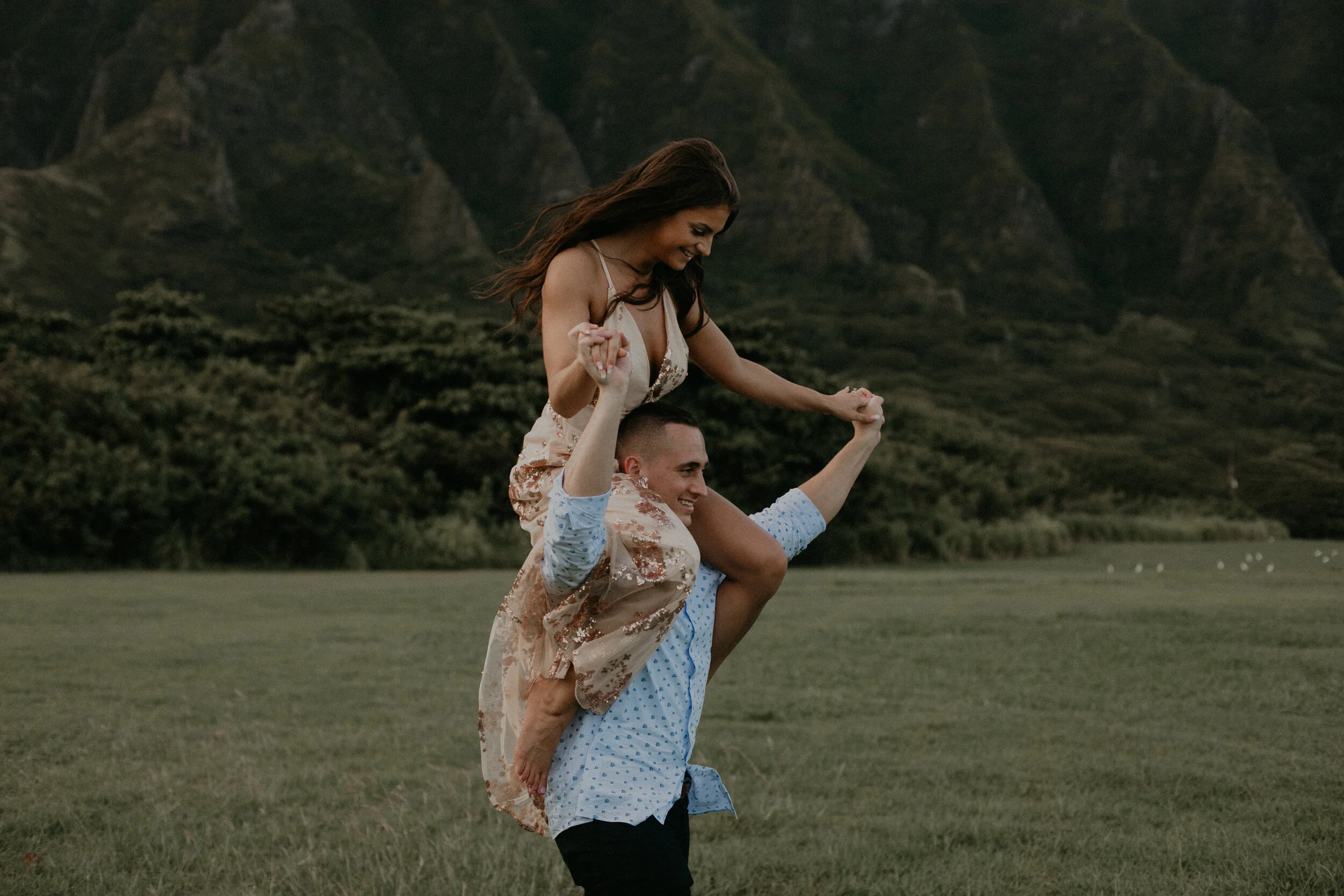 Melanie + Ty | Oahu Engagement Session | Hawaii Elopement Photographer ...