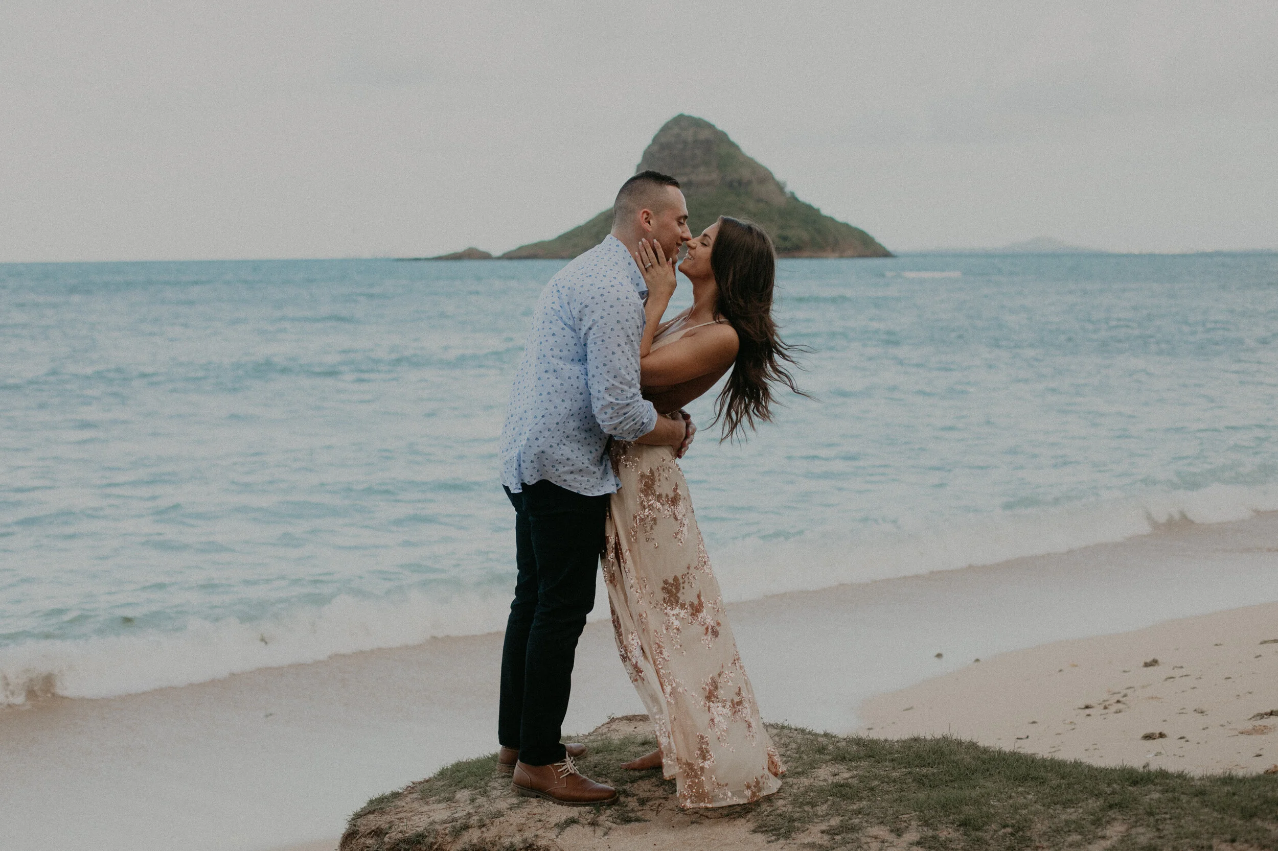Melanie + Ty | Oahu Engagement Session | Hawaii Elopement Photographer ...