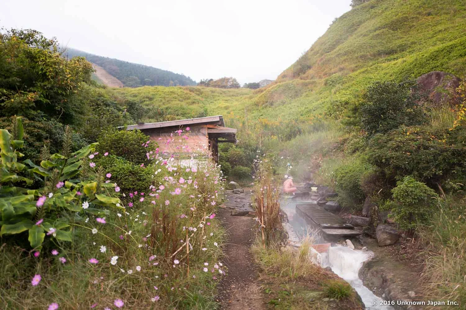 Myoban Onsen "Tsuru no yu" / "Hebinyu" — THE ONSEN MAGAZINE