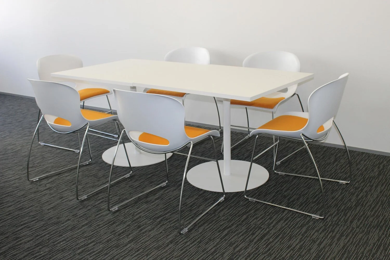 Pedestal Base Meeting & Breakout Table | SmartSpace NZ