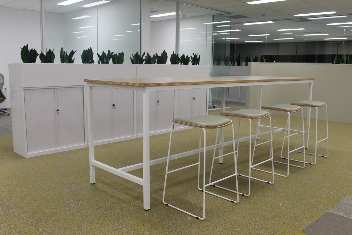 Bar Leaner Table NZ - Kube Bar Leaner | SmartSpace NZ