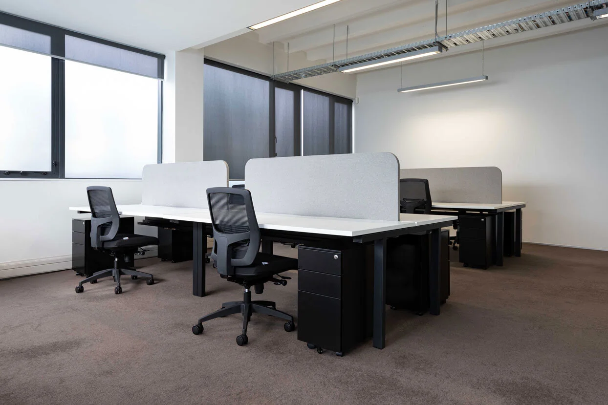 Frameless Desk Mounted Screens - System 25 | SpaceSpace NZ