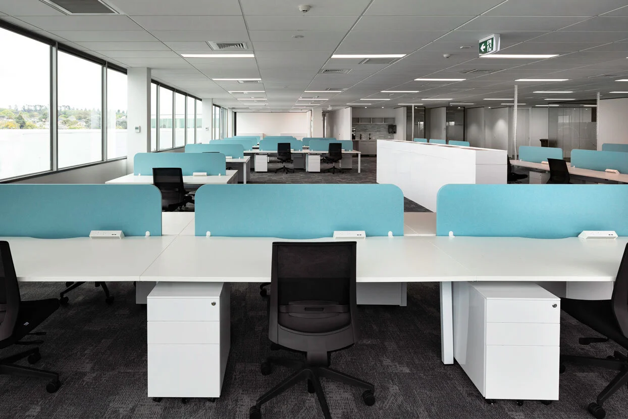 Frameless Desk Mounted Screens - System 25 | SpaceSpace NZ