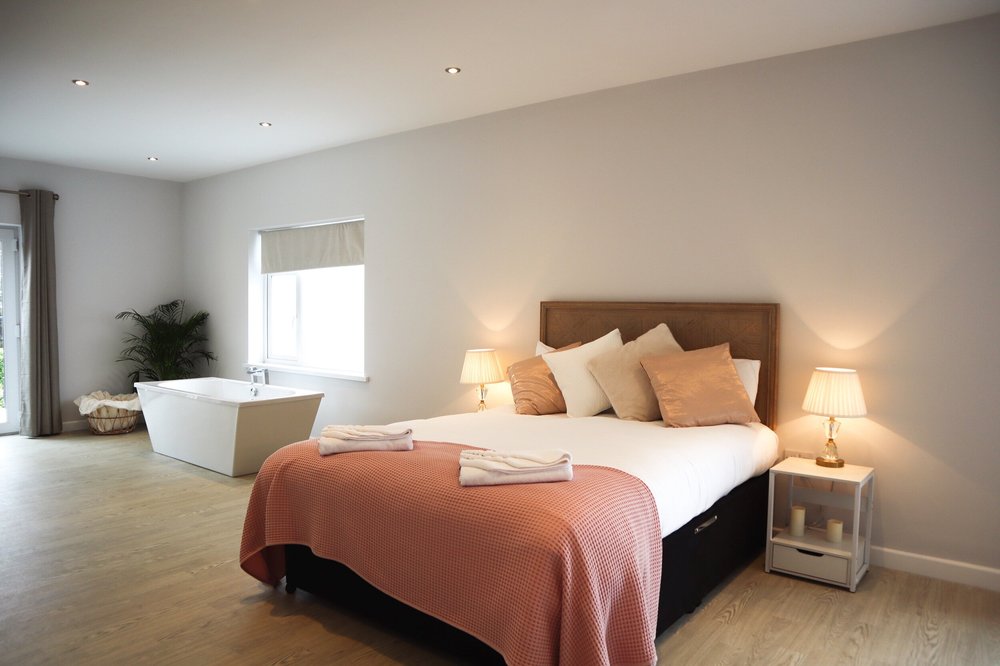 Services — Mount Rooms Hotel