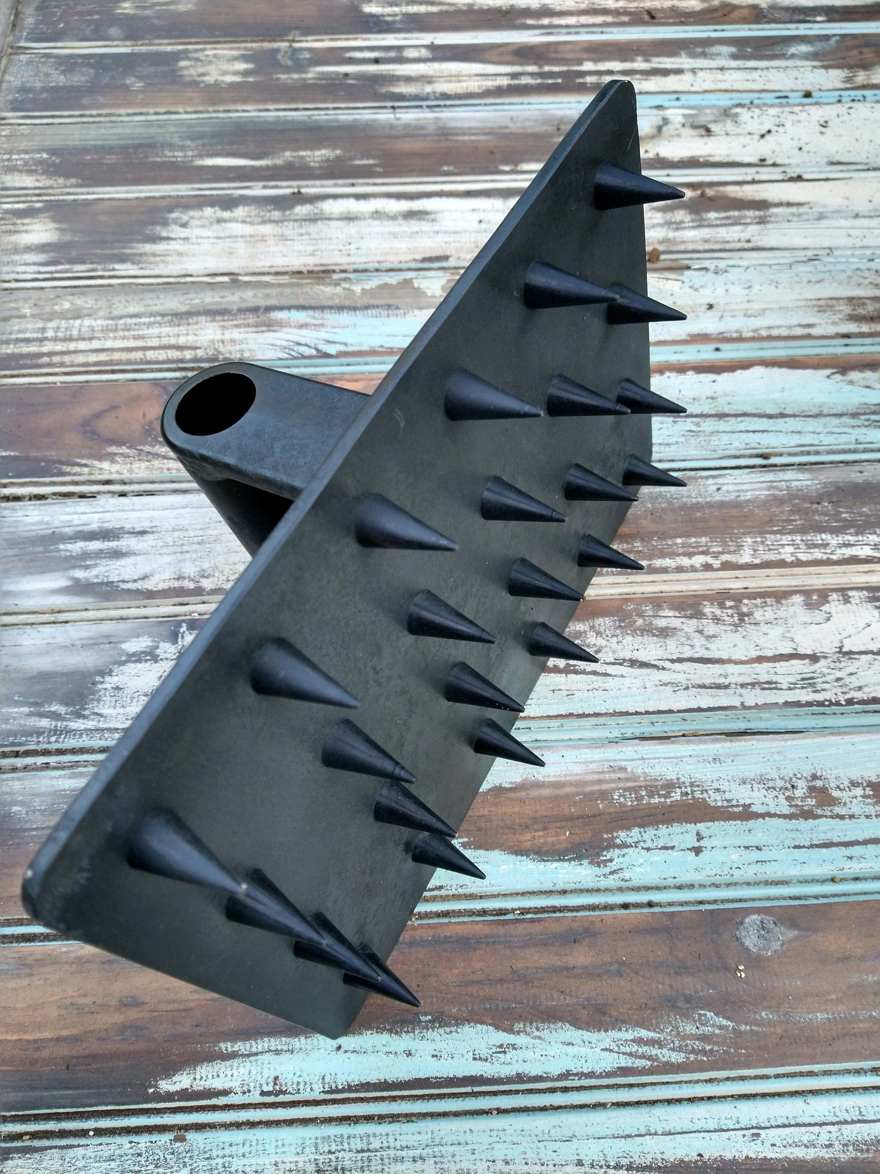 24-Hole Soil Digger — Gardinnovations