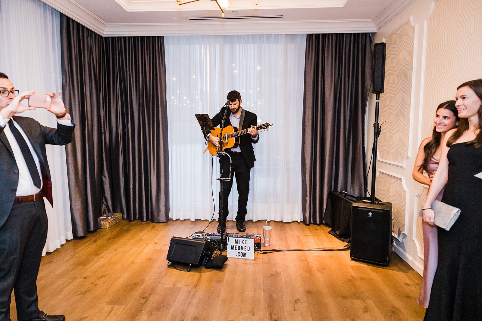 Mike Medved Weddings / Musician and DJ Pittsburgh, PA