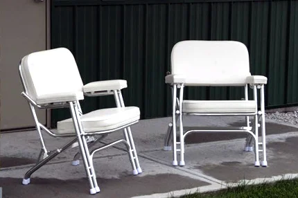 Trailers - Seats - Battery - Covers - Canopy - Ladders - Anodes — Hotwoods