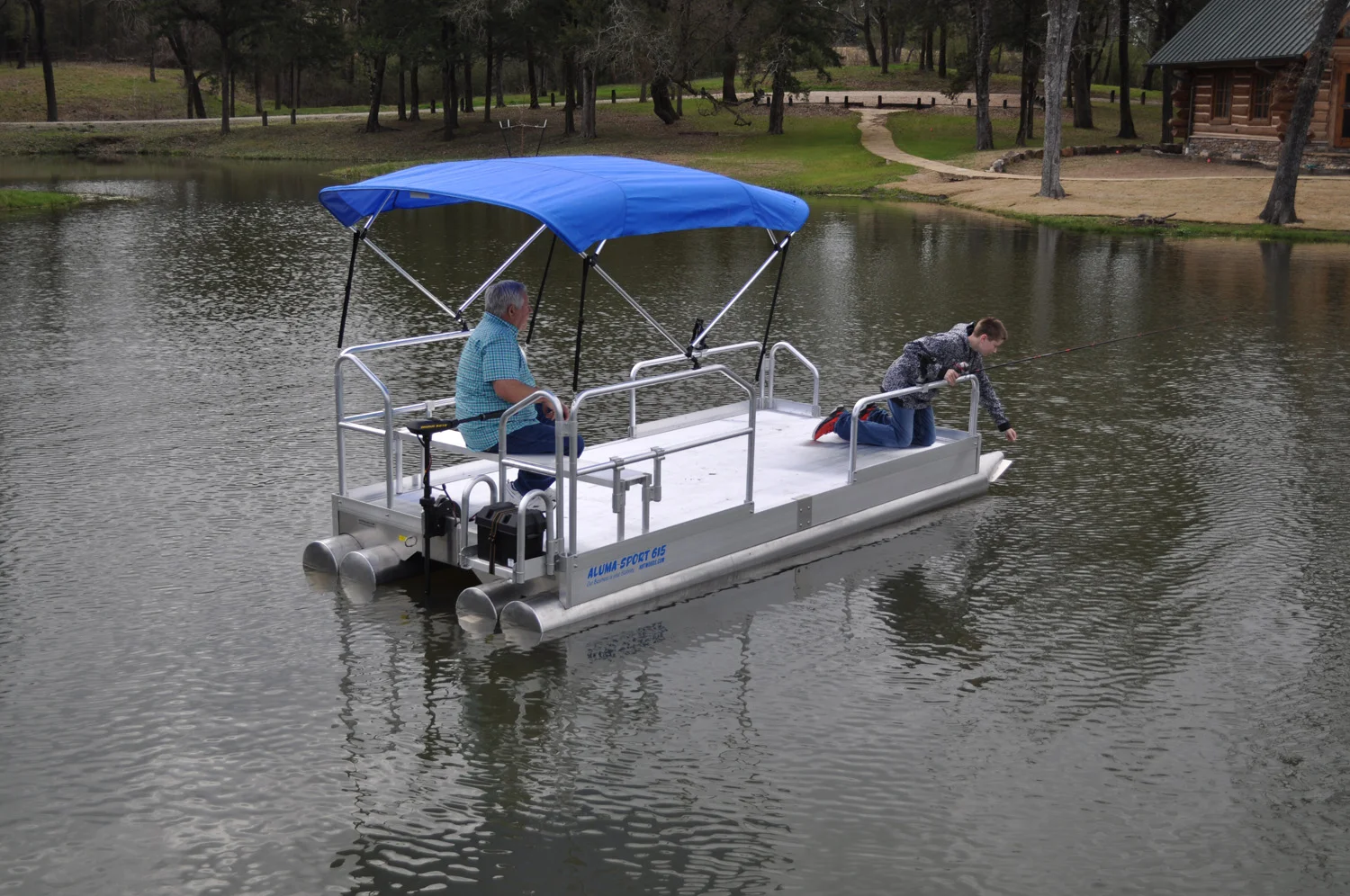 Aluma Sport 615 — Hotwoods