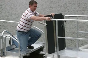 Walk-N-Dock System — Hotwoods