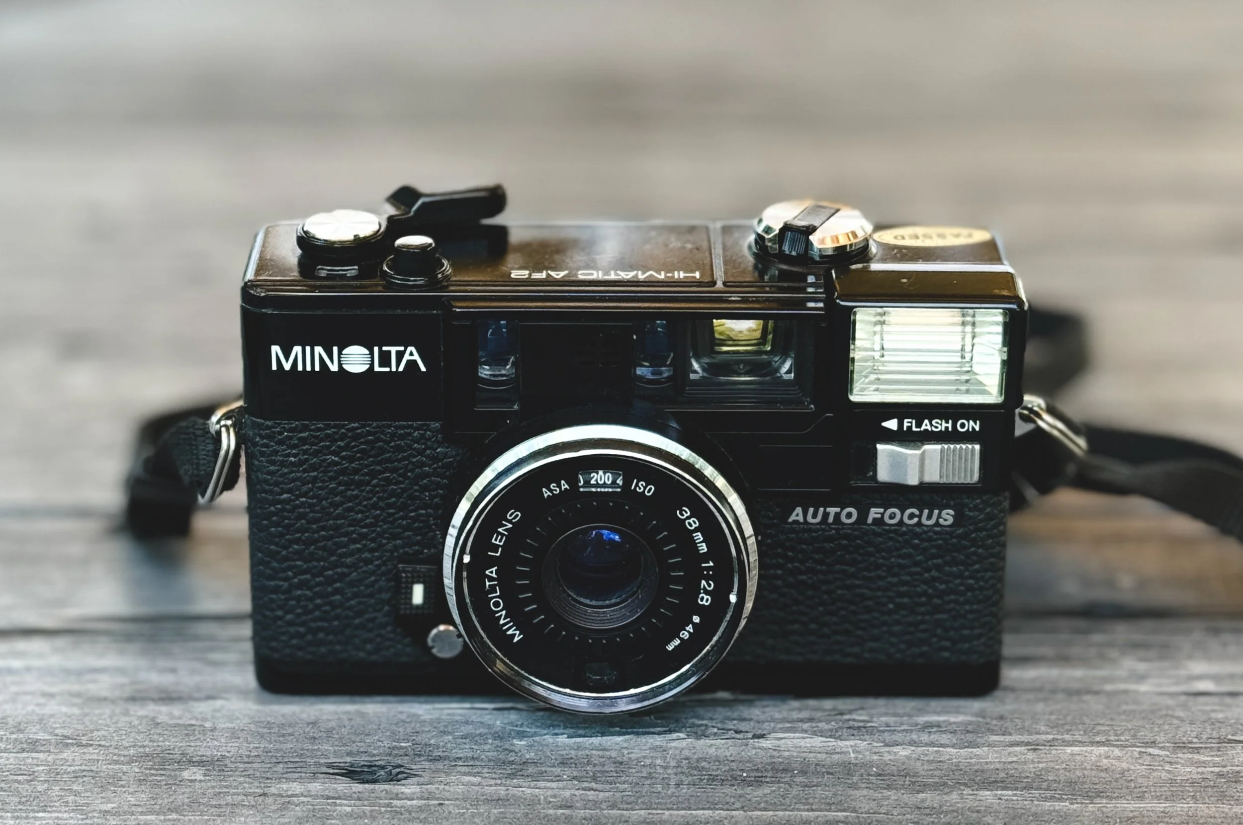 Minolta Hi-Matic AF2 35 mm Film Camera Review with Example Photos in ...