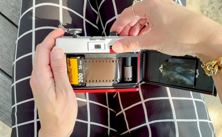 Holga 135BC 35mm Film Camera Review & How-To with Sample Images | The ...