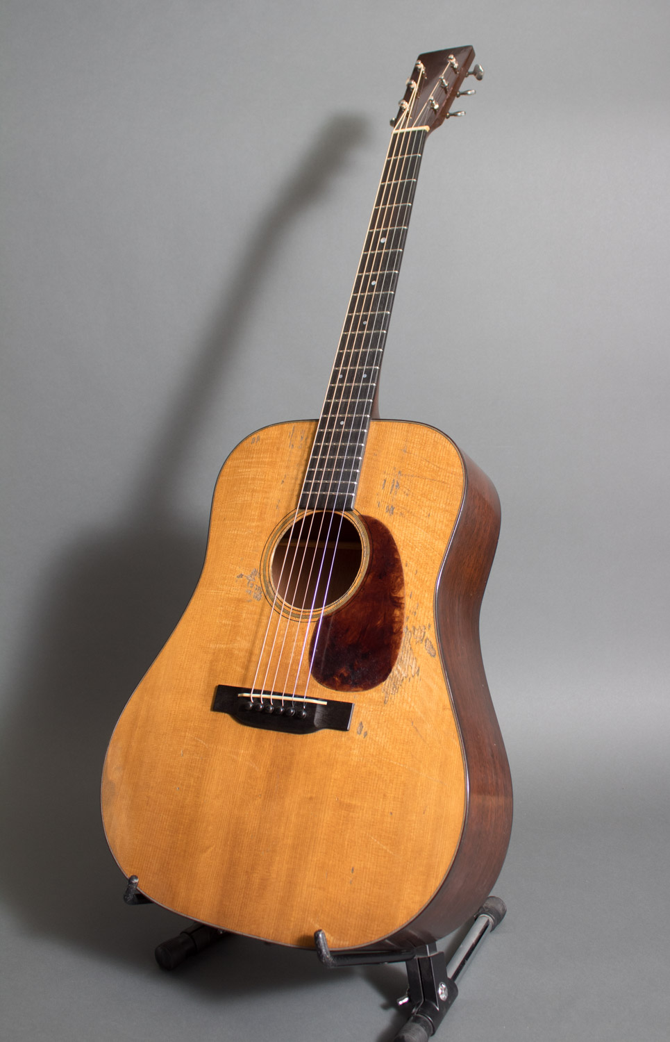 Dreadnought — Pre-War Guitars Co.