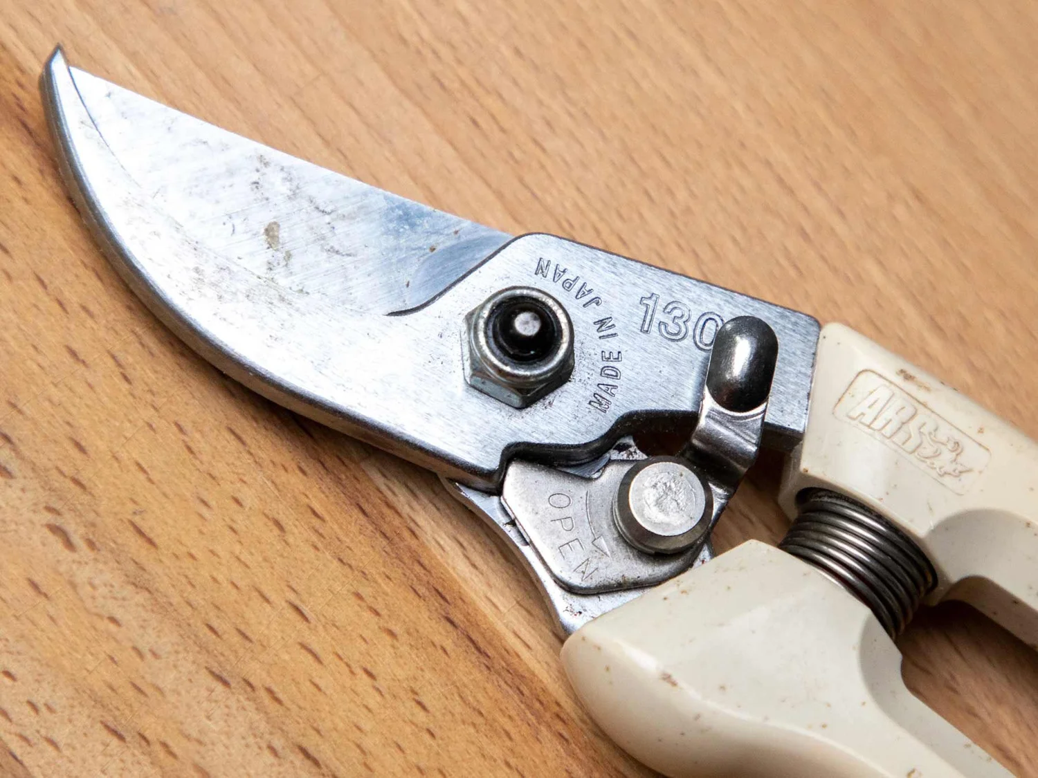 Essential Florist Tools and How to Use Them. — Walden Floral