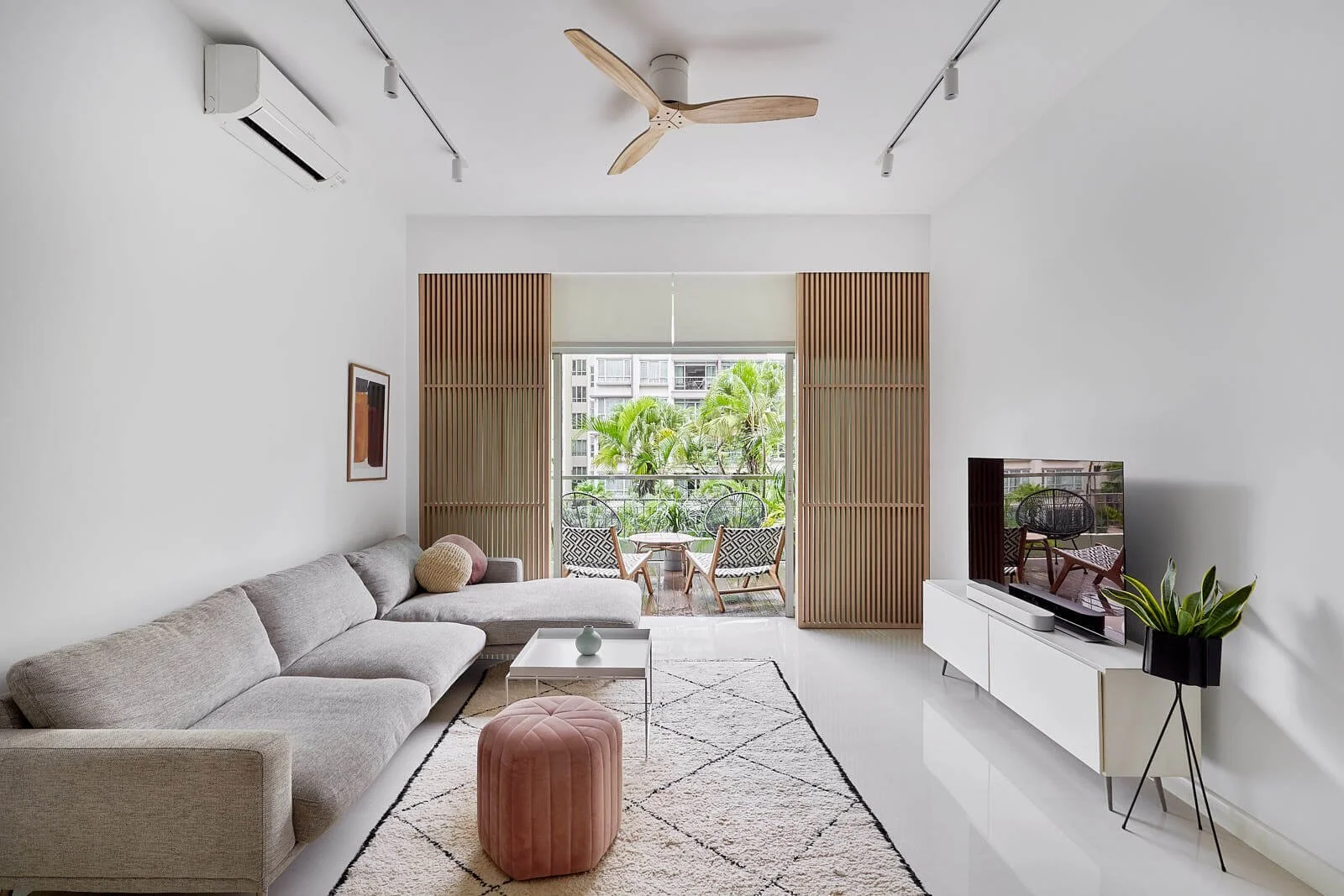 Stylish HDB Balcony Design Ideas to Maximize Small Spaces — Lemonfridge ...