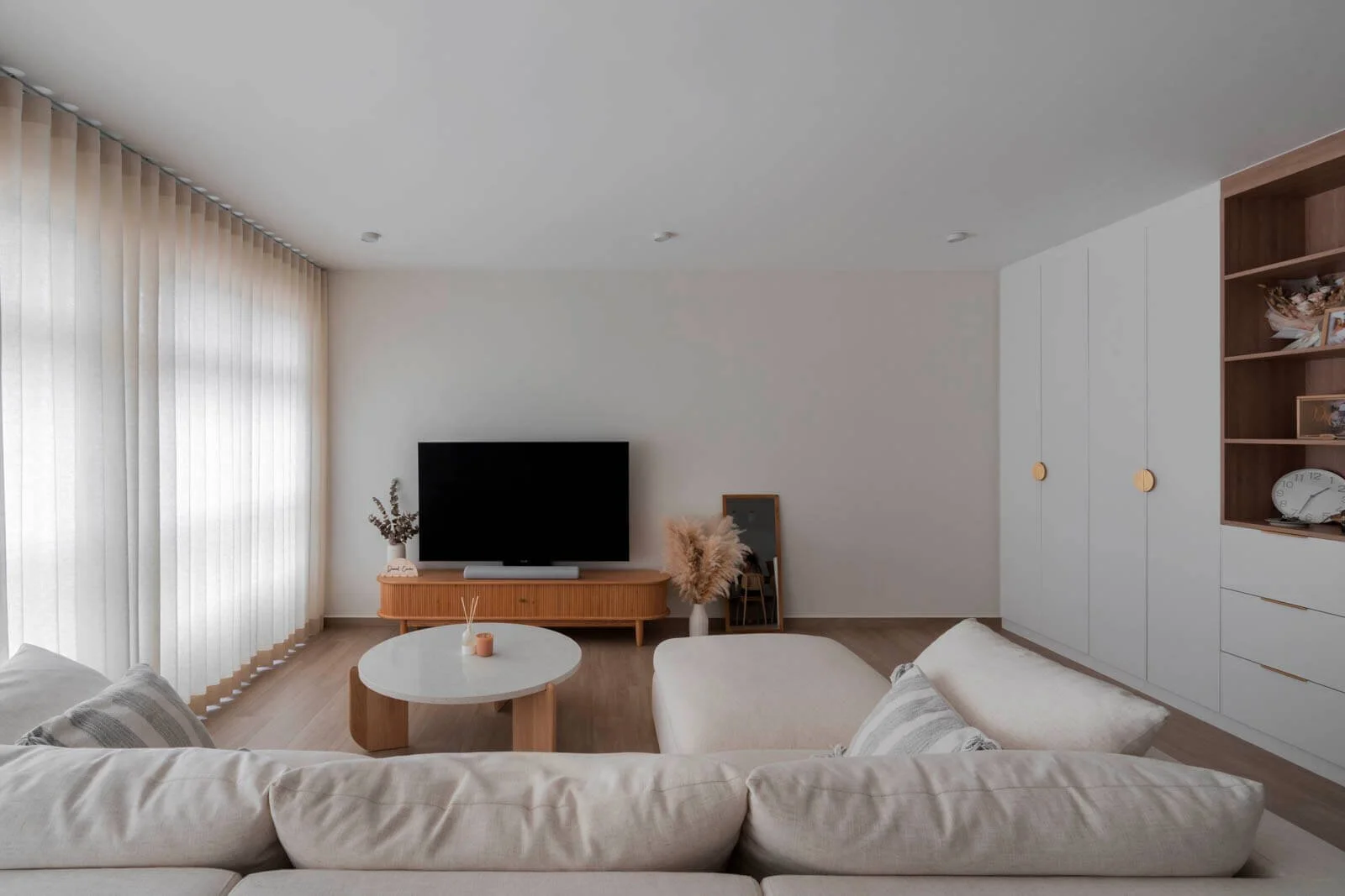 Serene Minimalist Living Room Ideas in Singapore — Lemonfridge Studio
