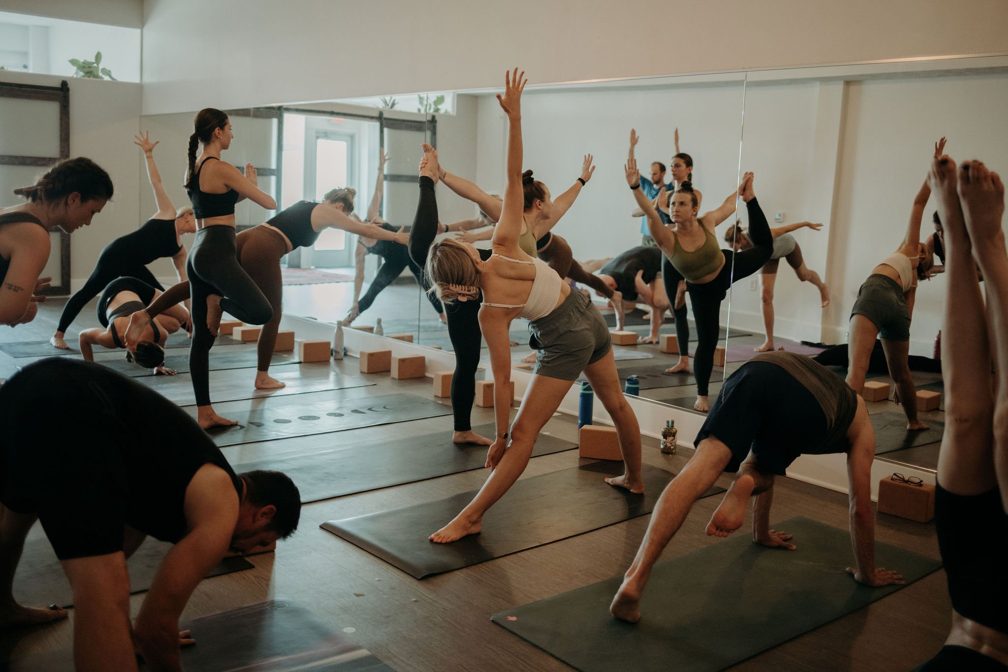 LEONARD — Kula Yoga Grand Rapids