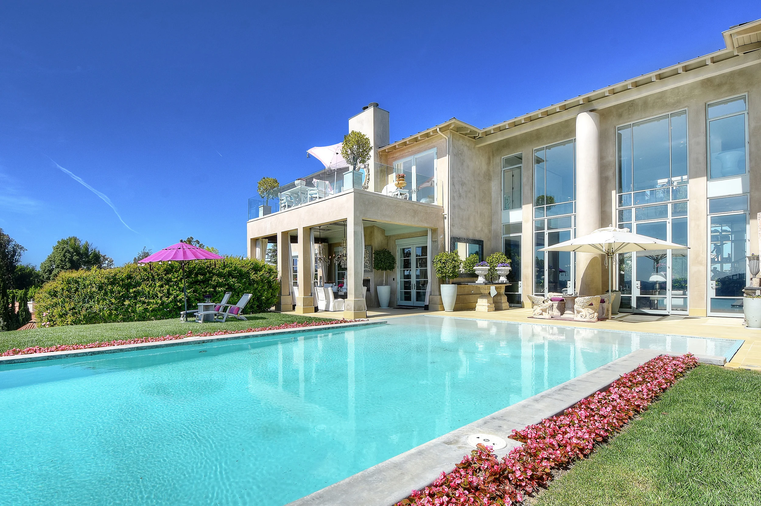 VILLA ROSA: A TOUR INSIDE — Very Vanderpump