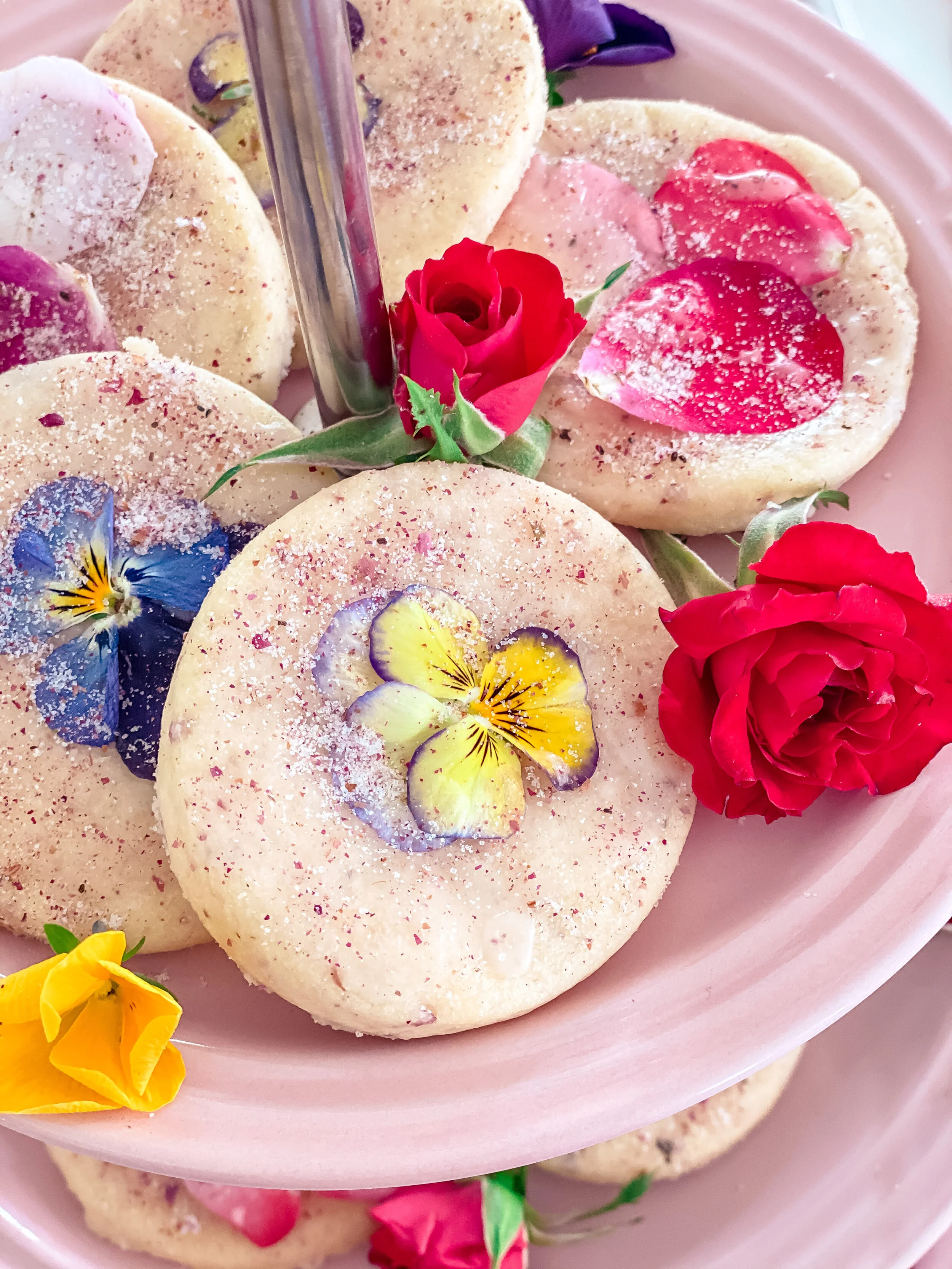 ENGLISH ROSE SHORTBREAD COOKIES WITH ROSÉ GLAZE — Very Vanderpump