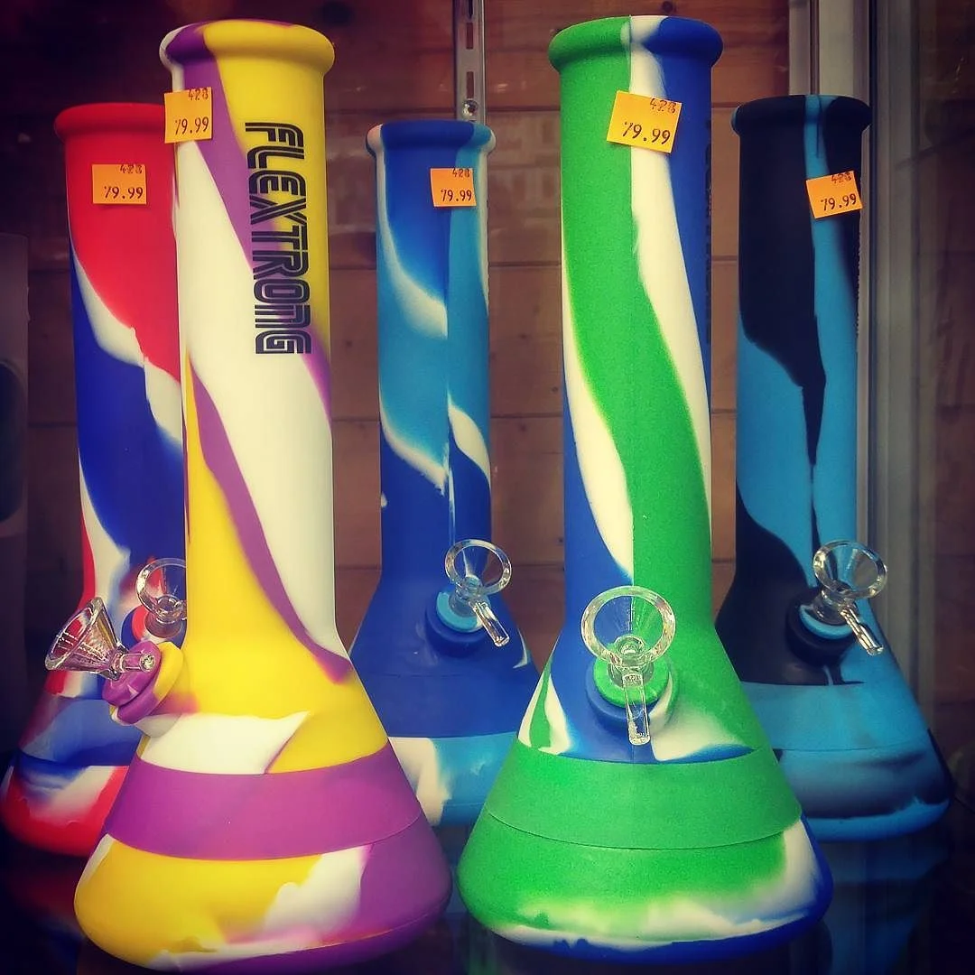 Acrylic & Silicone Bong (Herbie's ; Huntz Hitz; Genie) — Dolan Smoking ...