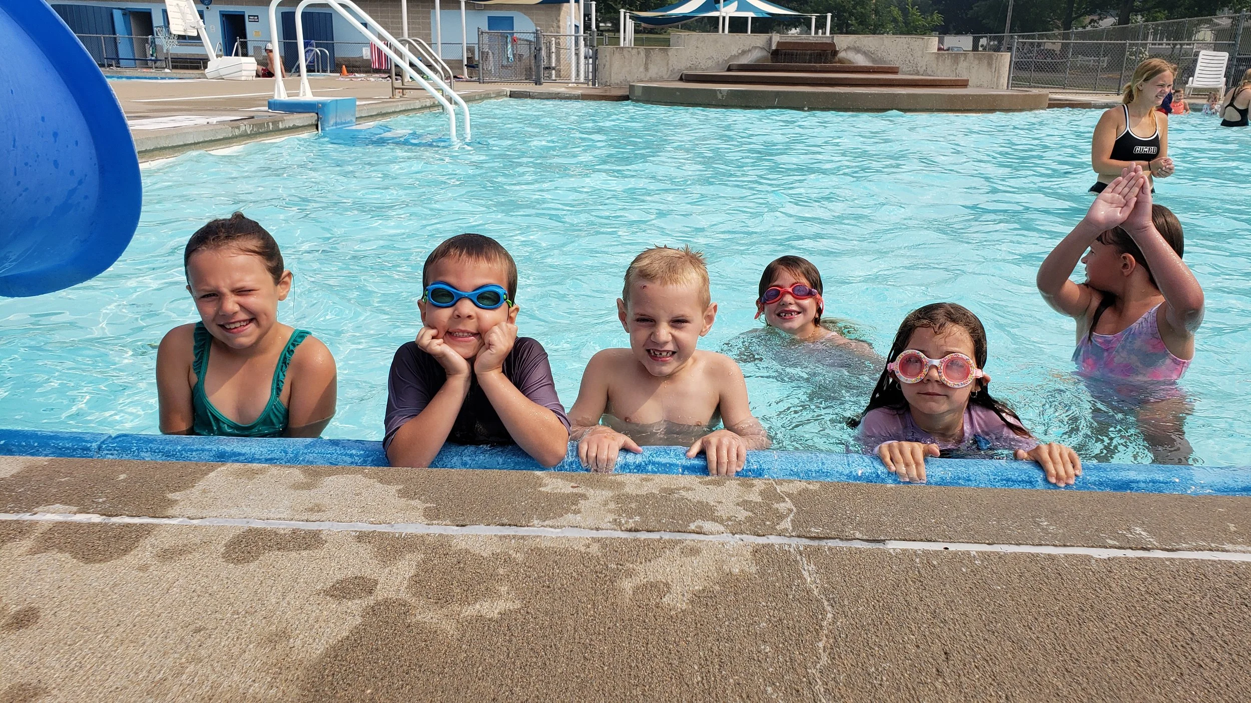 SWIMMING POOL — Vinton Parks & Recreation Department