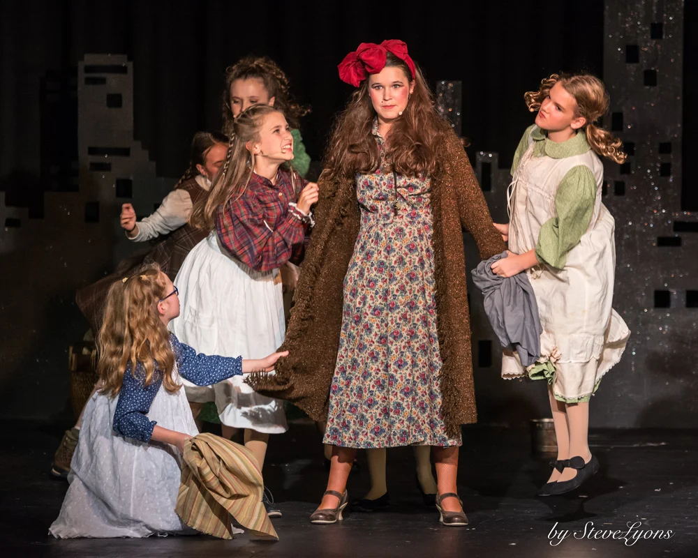 Annie Jr. — Providence Drama