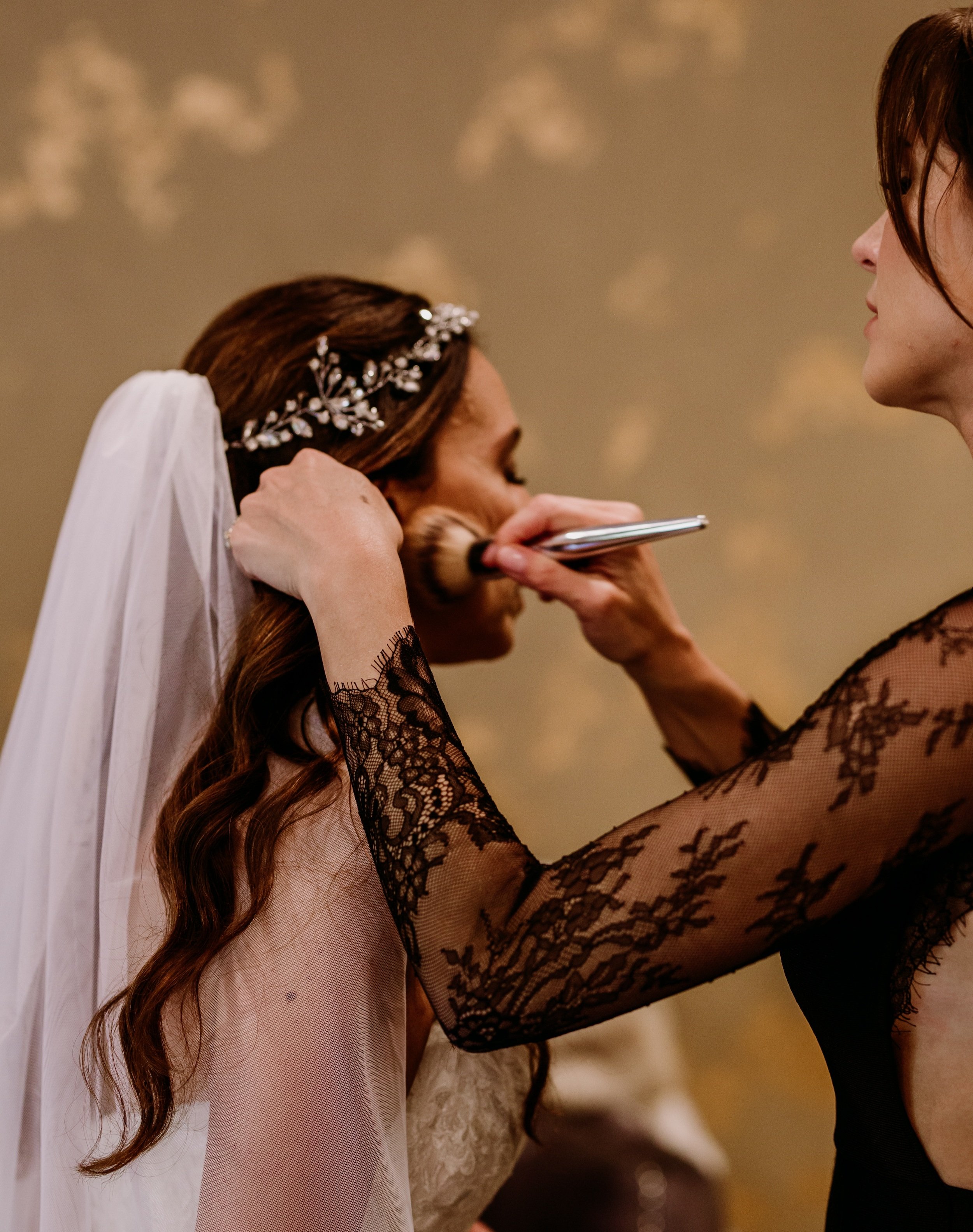 10 tips for stress-free wedding hair and makeup — TENEIL HARTLEY EVENTS
