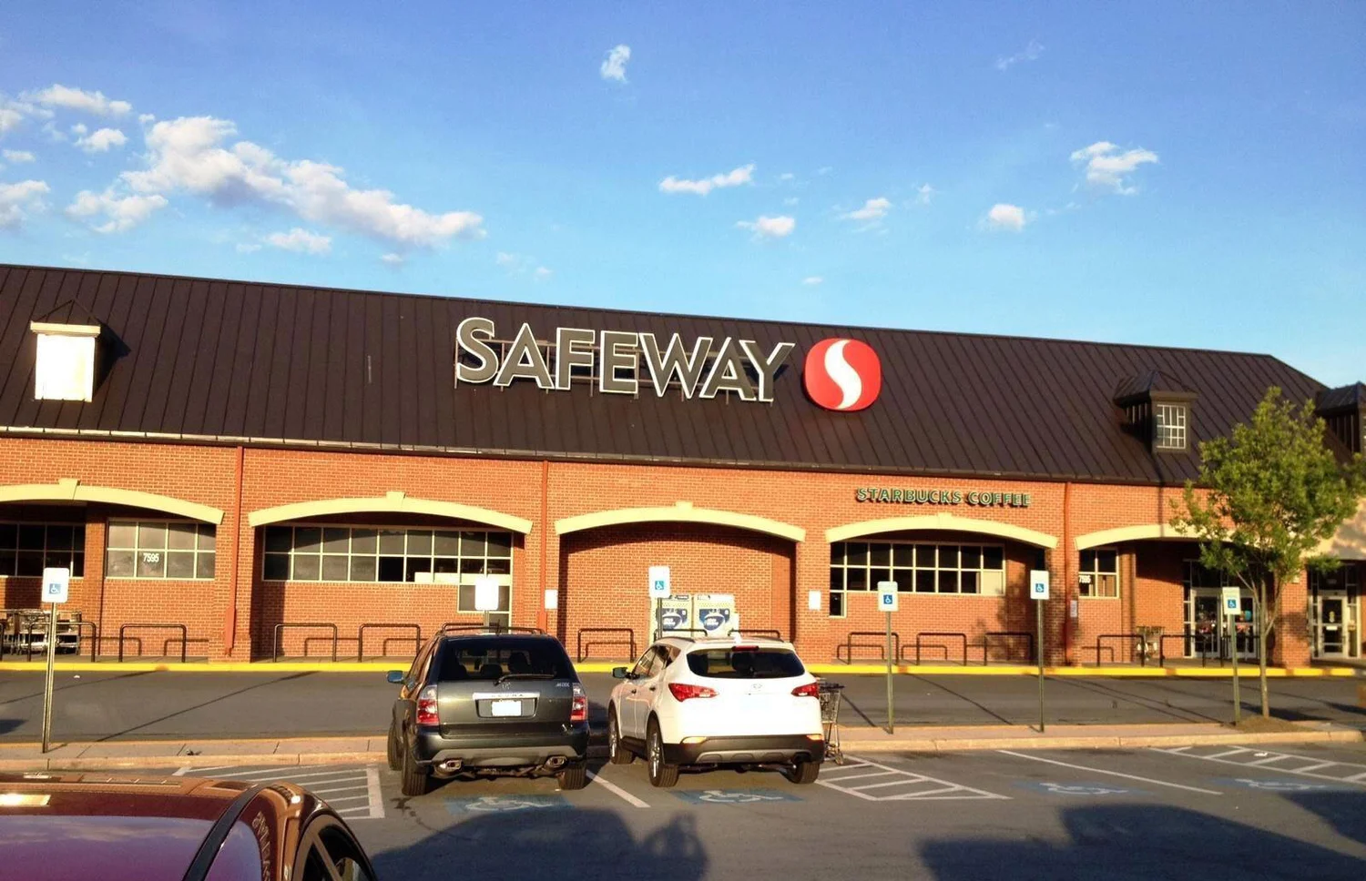Safeway’s Helping Hand — Prince George's Suite