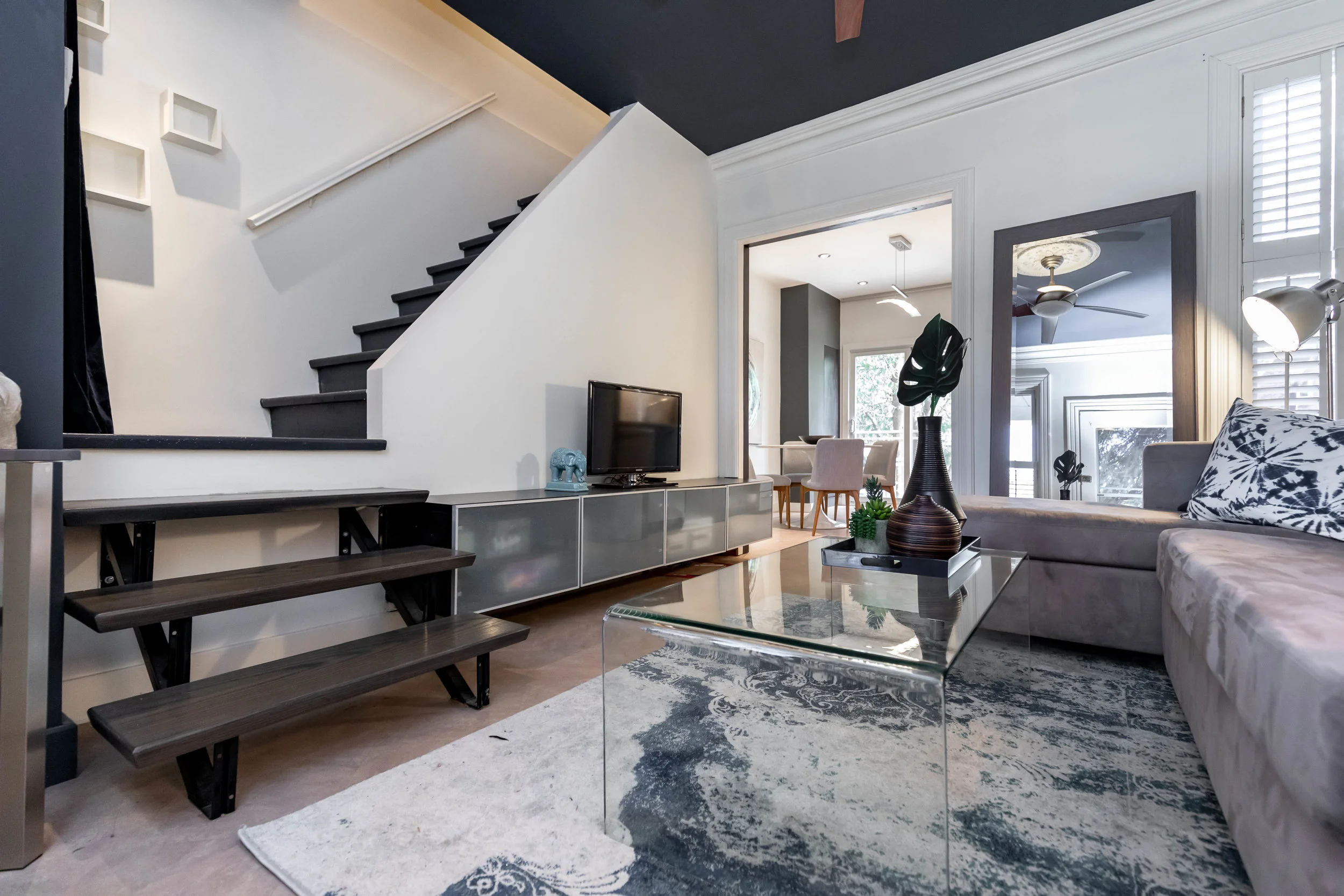 7 Cavell Ave