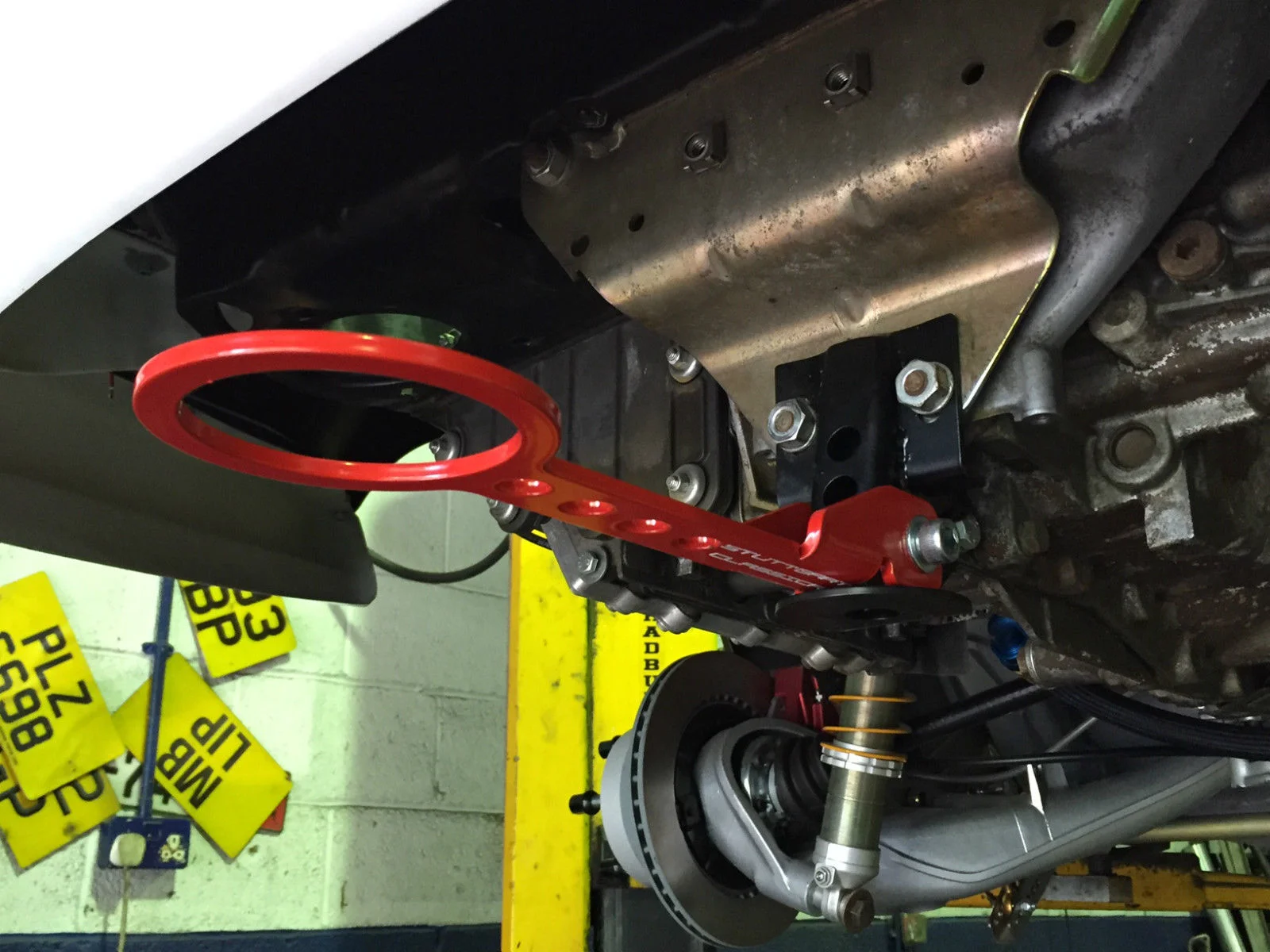 Engine Jacking Point and Tow Loop — Stuttgart Classica UK